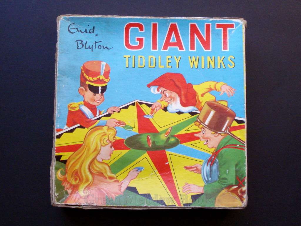 GAME: GIANT TIDDLEY WINKS